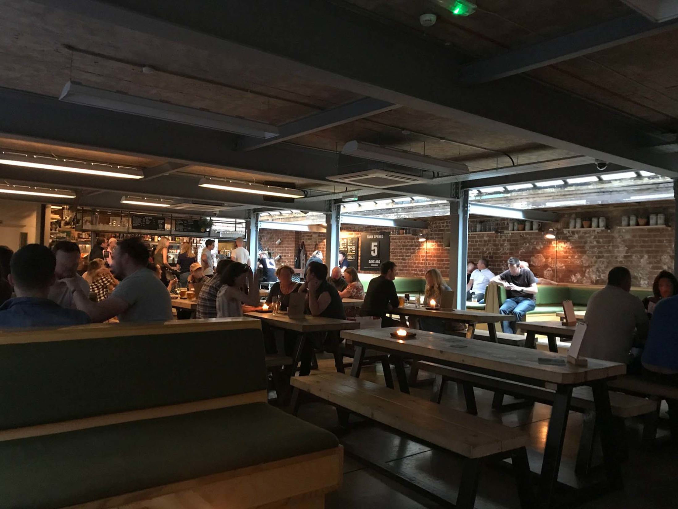 8 Best Clubs in Leeds | Leeds Nightclubs