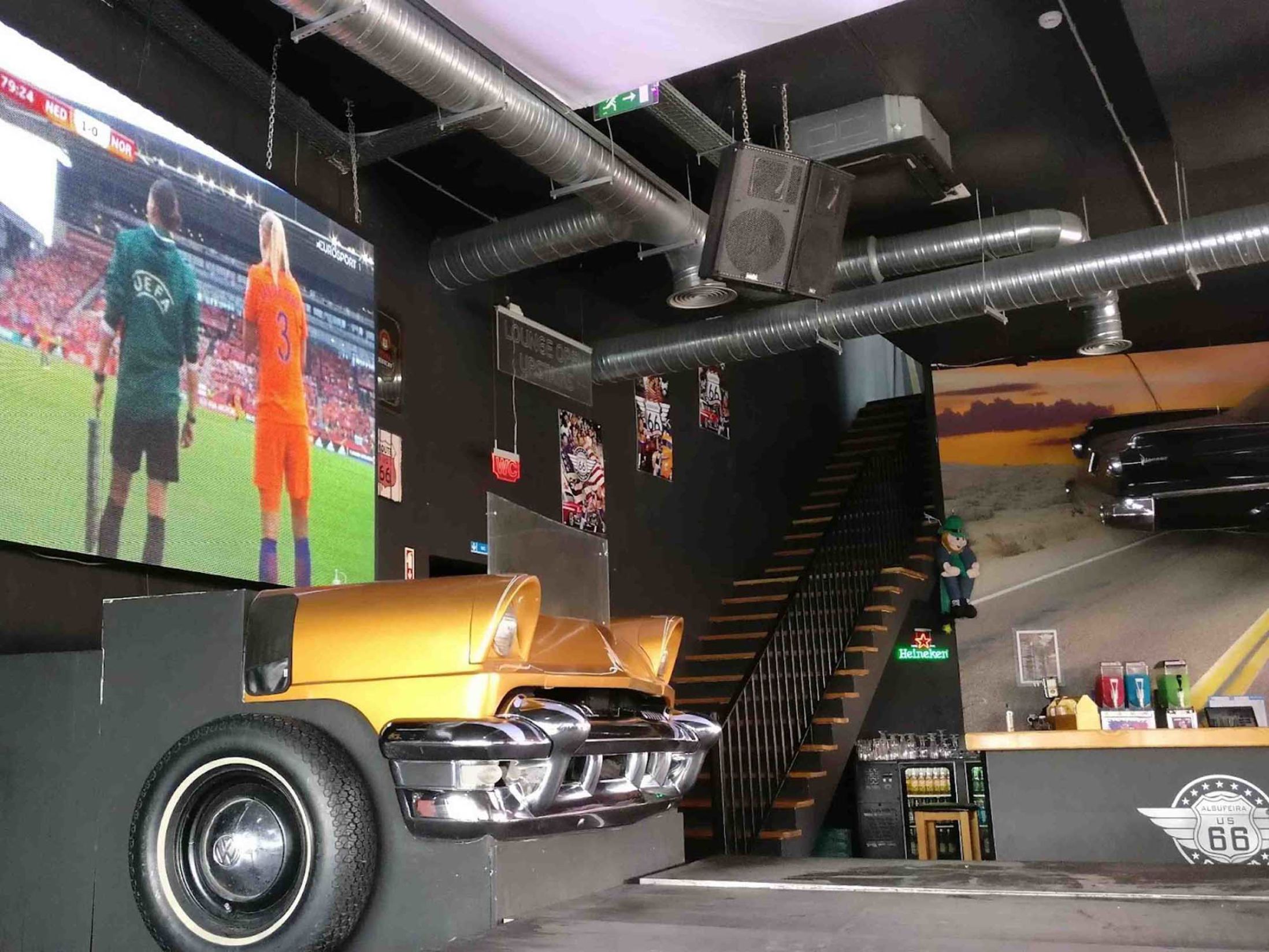 Best Bars in Albufeira | 22 Albufeira Bars