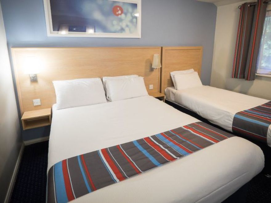 Travelodge Nottingham Central | Budget-Friendly Hotel