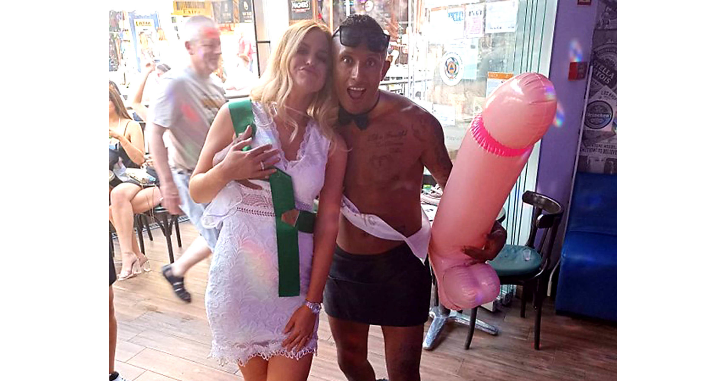 Butlers in the Buff Albufeira | Hen Do | Funktion Events