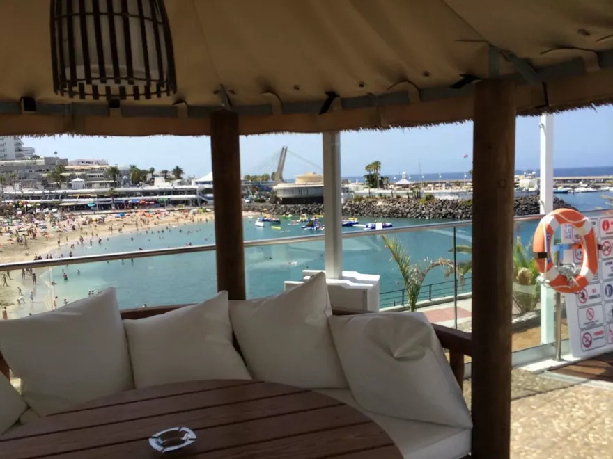 Kaluna Beach Club Entry with Champagne Hen Party in Tenerife