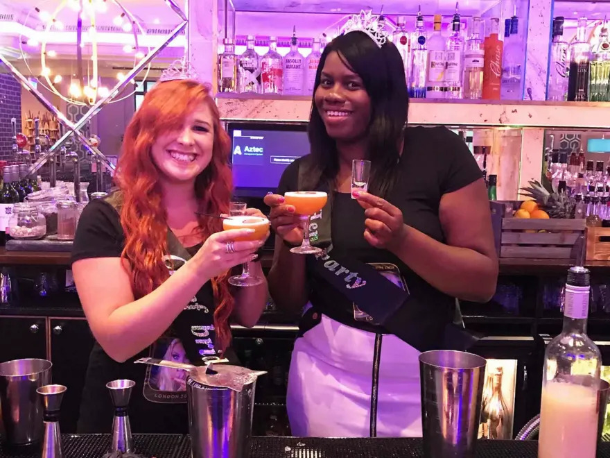 Cocktail Making Class Hen Party in Manchester - Games & Food