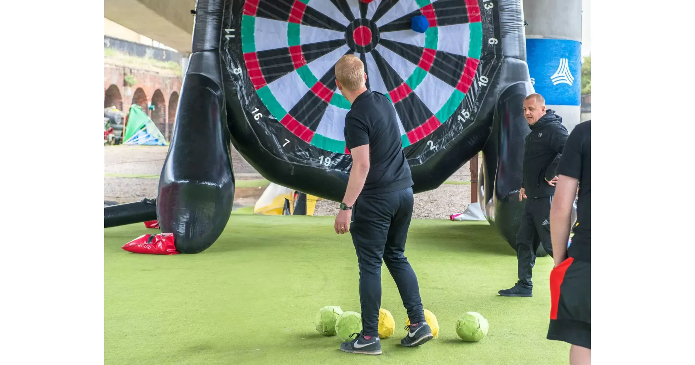 Foot Darts for Groups | Funktion Events