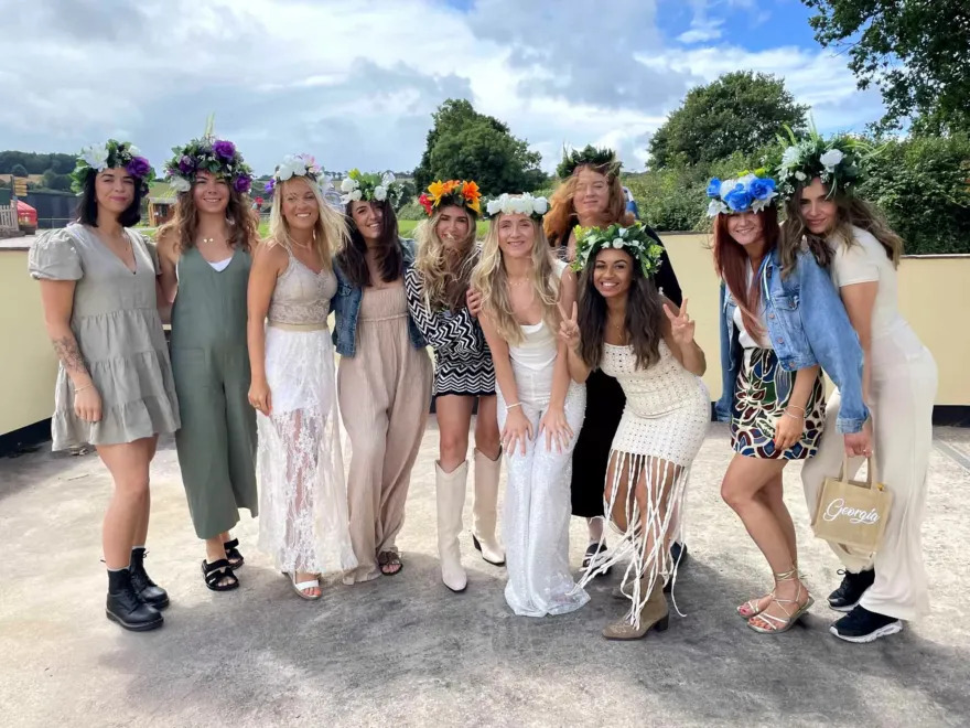 Flower Crown Making Hen Party | Funktion Events